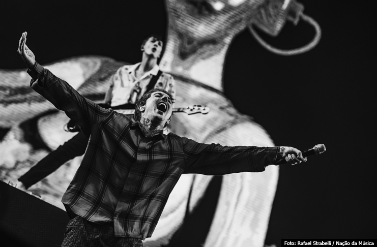 Bring Me The Horizon mostra a última fase da produção de “Parasite Eve ...