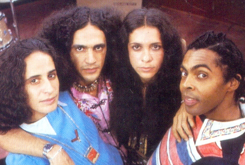 Throwback: Há 44 anos Caetano, Gal, Gil e Bethânia se tornavam o Doces ...